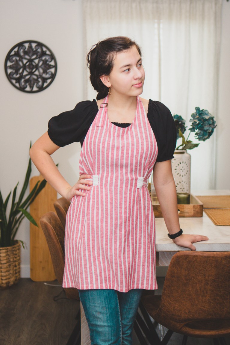 Poppy Apron – I am Mami de Sofiona